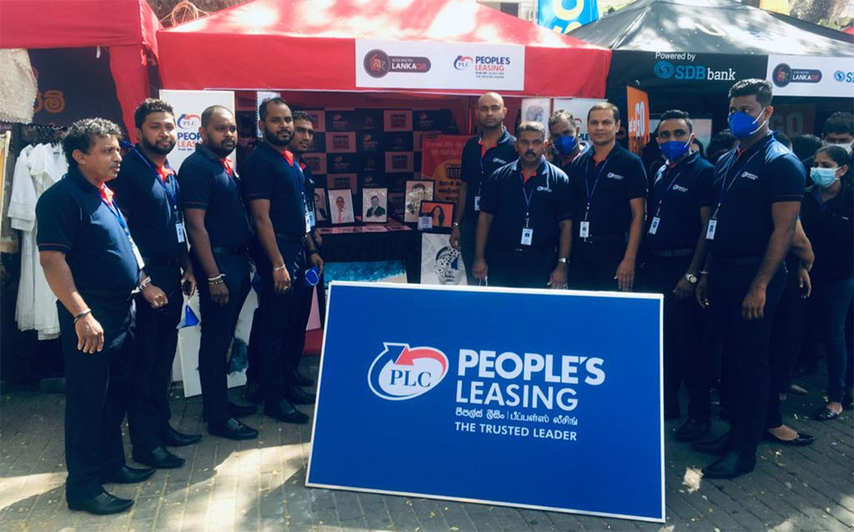 People’s Leasing does awareness campaign in Galle district on LANKAQR ...